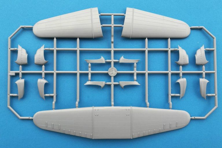 1/72 - Northrop Delta by FRROM-Azur - released - new boxing Vickers ...