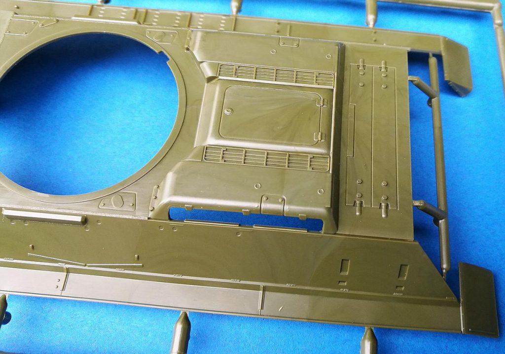 T-34/85 Modell 1944 in 1:35 von Zvezda # 3687