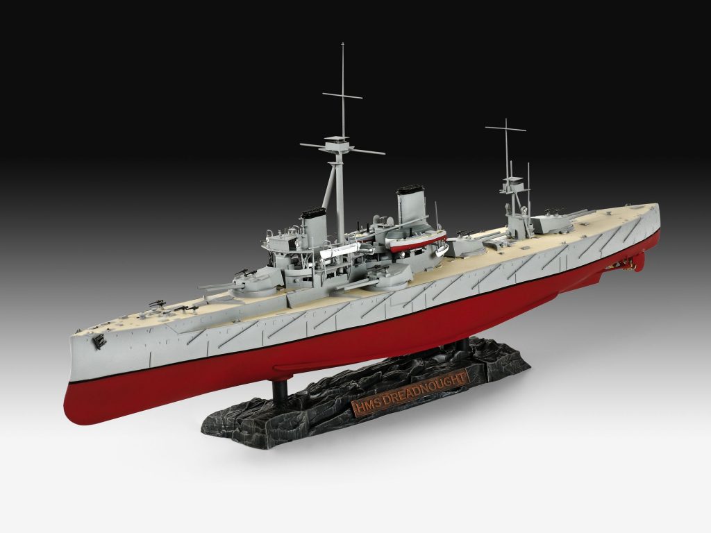 HMS Dreadnaught in 1:350 von Revell | Modellbau für alle mit Spaß am Hobby