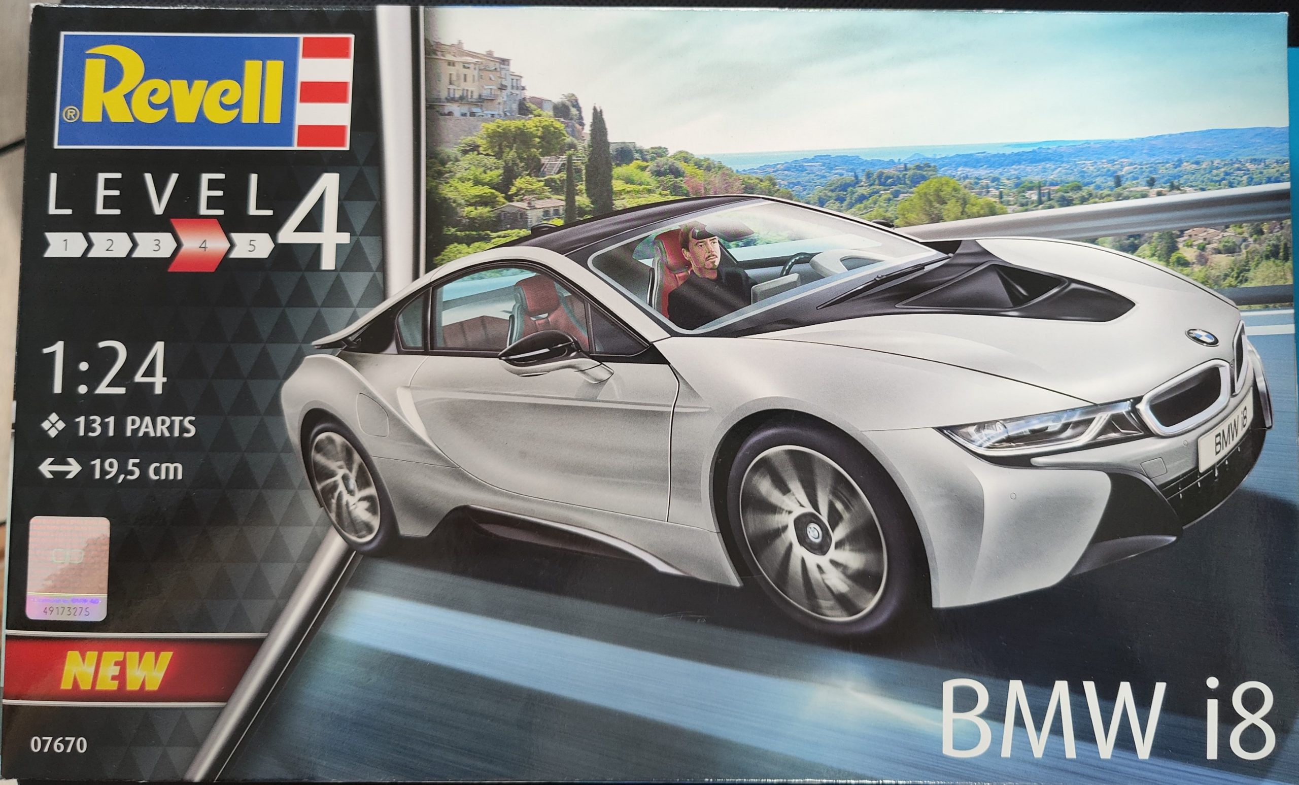 Revell BMW i8 in 1:24 #7670