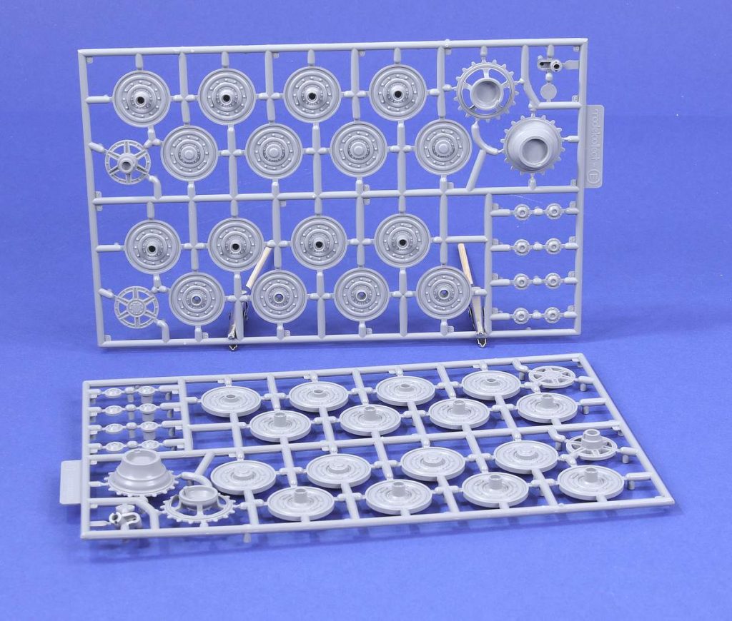 E-60 Säbelzahntiger in 1:35 von ModelCollect # UA 35021