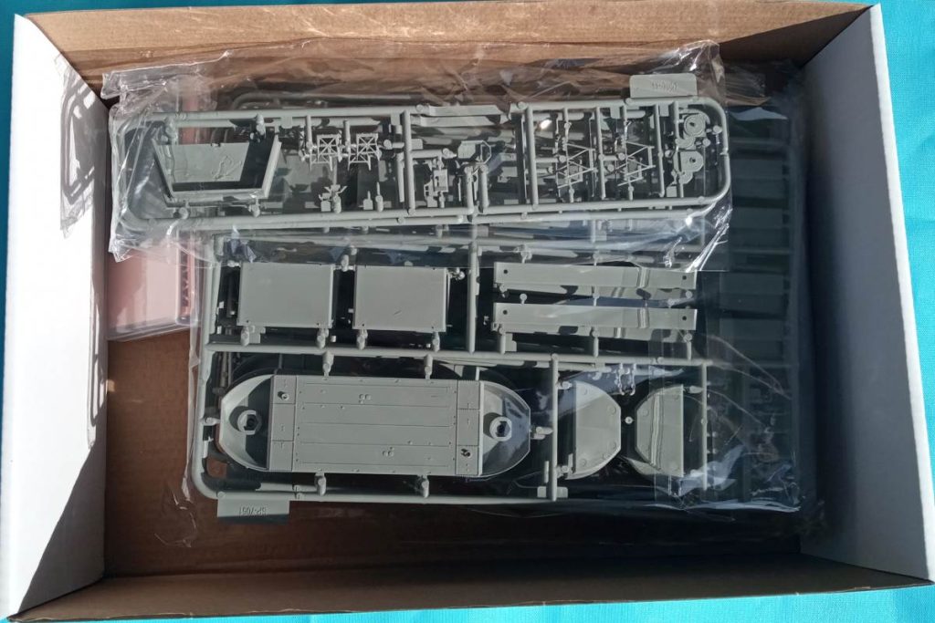 Large Auxiliary Floating Dry Dock In 1 700 Snowman Model Sp 7051
