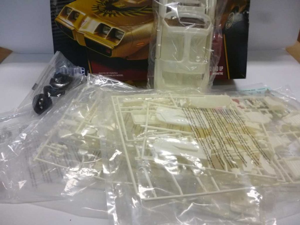 1979er Pontiac Firebird in 1:16 von MPC #862-06